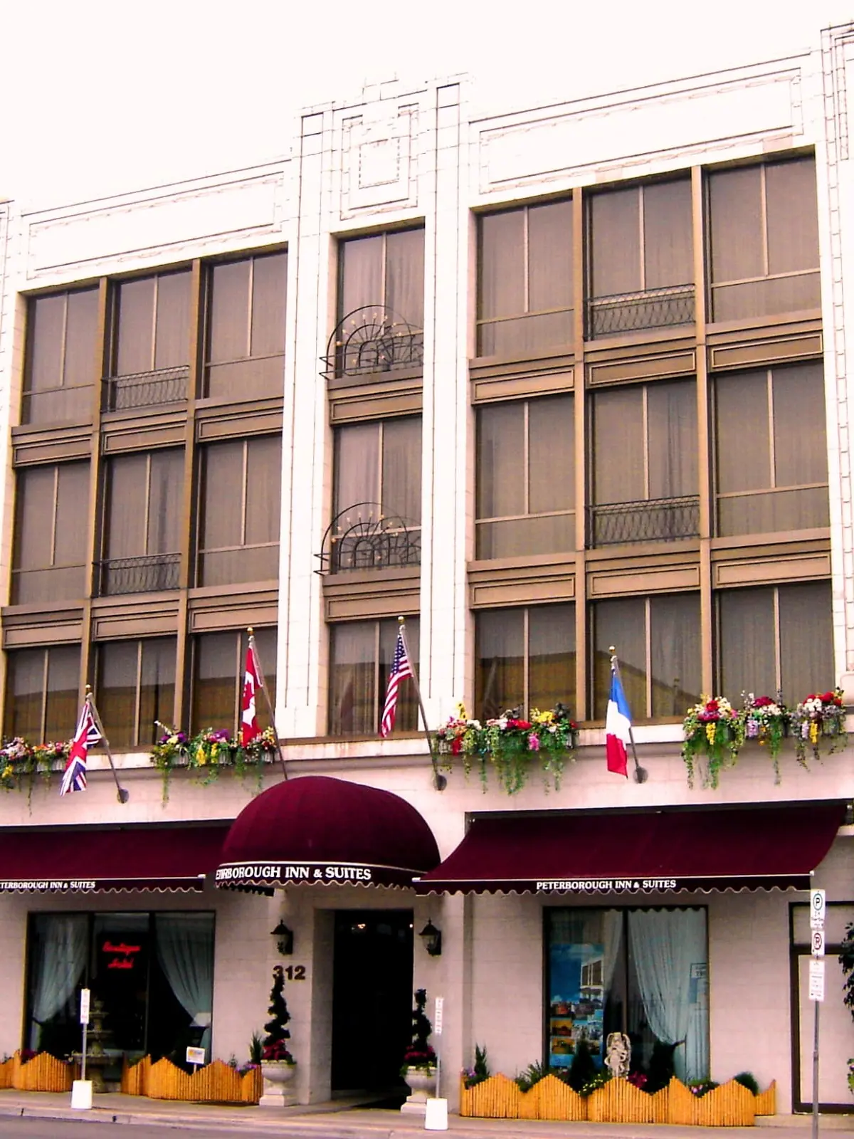 Hotels, Motels and Places to Stay in Peterborough, Ontario